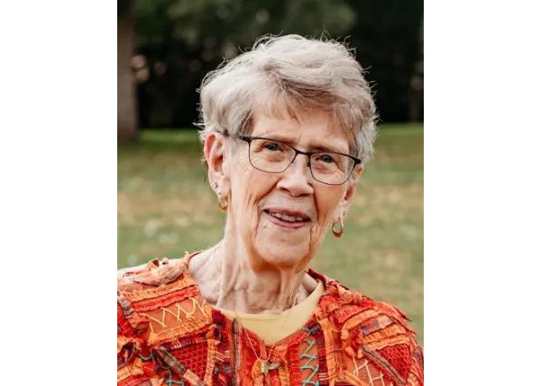 Joyce L. Landheer Obituary (2024) - Whittemore, IA - Oakcrest Funeral ...