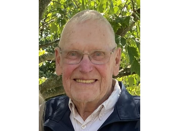 Roger J. Smith Obituary (1938 - 2025) - Howell, MI - Ann Arbor News