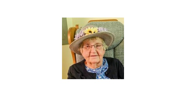Mary B. Williams Obituary (2025) - Andover, VT - Davis Memorial Chapel