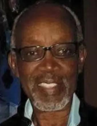 Robert Simmons Jr. Obituary (2025) - Newark, NJ - Perry Funeral Home ...