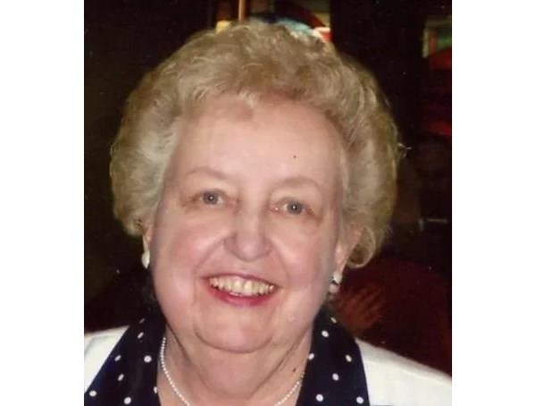 Jean B. Durnik Obituary (2026) - Oak Lawn, IL - Thompson & Kuenster ...