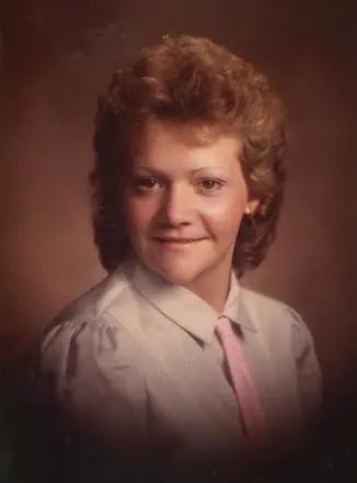 Kris Loomis Obituary (2025) - Dubuque, IA - Hoffmann Schneider ...