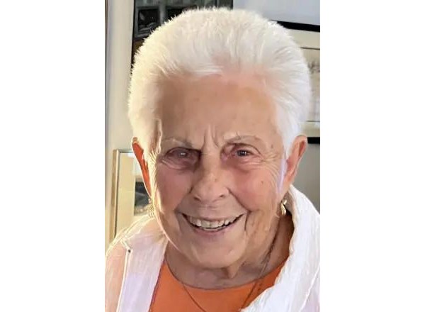 Kay Bernardi Obituary (2024) - Dubuque, IA - Hoffmann Schneider ...