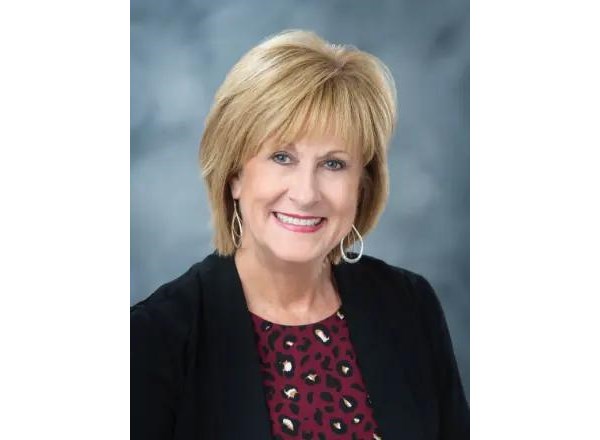 Sharon Greenlee Hewlett Obituary (1955 - 2025) - Starkville, MS - WTVA