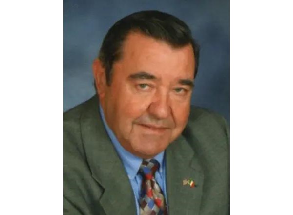 Vincent P. Lucarelli Obituary (2024) - Darien, IL - Modell Funeral Home ...