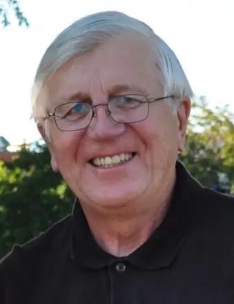 Ronald Carl Wayer Obituary (2025) - Schaumburg, IL - Ahlgrim & Sons ...