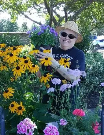 Acelia Lea Cox Obituary (2025) - Beaverton, OR - Threadgill's Memorial ...