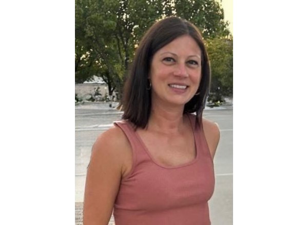 Sara L. Whelton Obituary (2025) - West Chicago, IL - DuPage Cremations ...