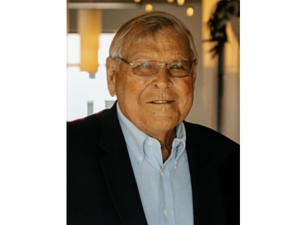 Tom Kamp Obituary (2026) - Knoxville, IA - Pierschbacher Funeral Homes ...