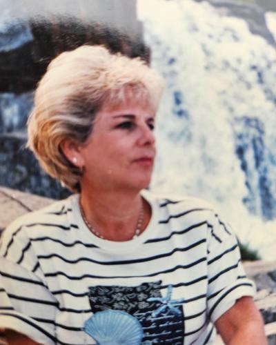 Susan Oldman Obituary (2026) - Covington, KY - Floral Hills Memorial ...