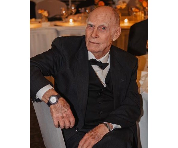 Lee E. Hitzeman Obituary (2025) - Fridley, MN - Miller Funeral Home ...