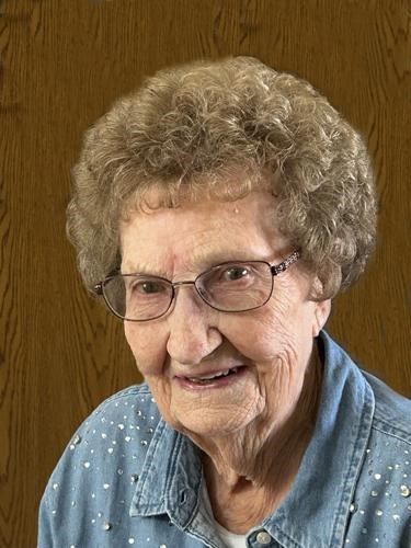 Betty Hawks Obituary (2025) - Wichita, KS - Cozine Memorial Group ...