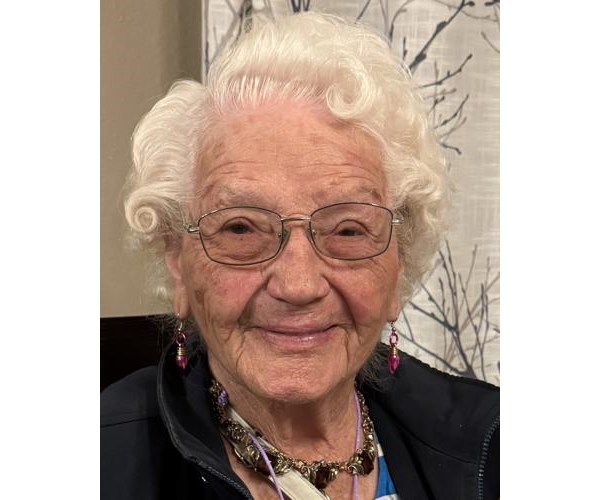 Magdalena Sisneros Obituary (2025) - Albuquerque, NM - Daniels Family ...