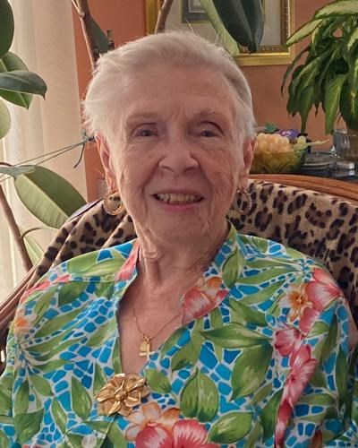 Marjorie Eatherton Obituary (2024) - St. Peters, MO - Baue Funeral Home ...