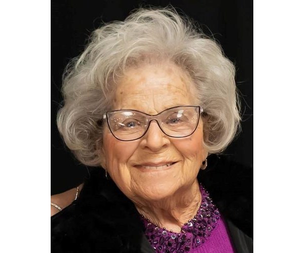 Annabelle Meyer Obituary (2024) - Kansas City, MO - Park Lawn Funeral ...