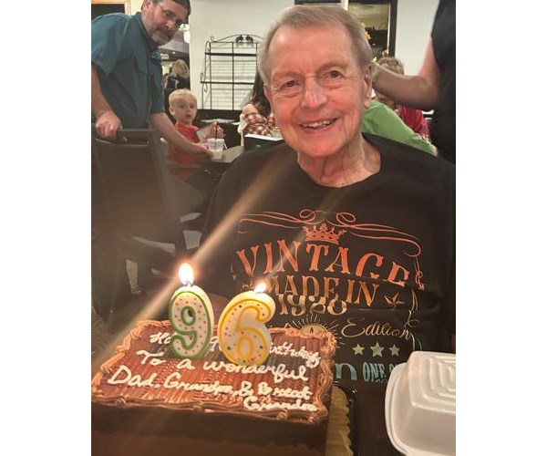 Russell D. Jaqua Obituary (2025) - West Bend, WI - Myrhum-Patten ...
