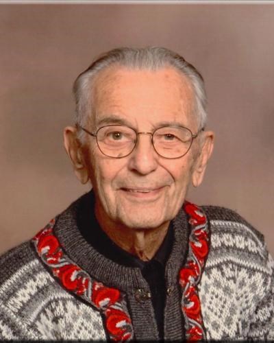Lester Sigwald Sanderson Obituary (2024) - Tyler, MN - Hartquist ...