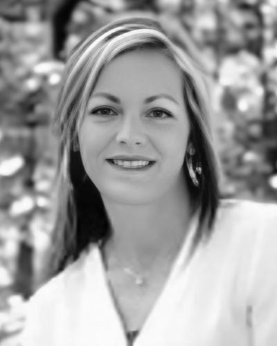 Stacy May McClaine Obituary (2024) - Saint Paul, MN - Mueller Memorial ...