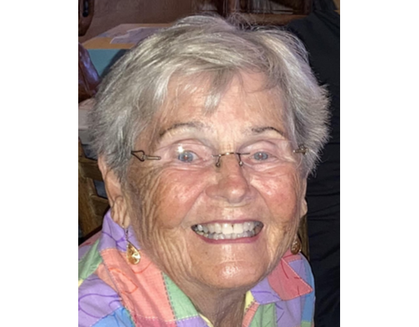Daphne Elizabeth Wood Obituary (2025) - Morehead City, NC - Munden ...
