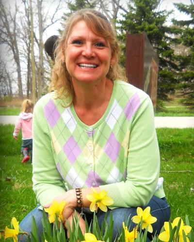 Bonnie Marie Davis Obituary (2024) - Columbia City, IN - DeMoney-Grimes ...