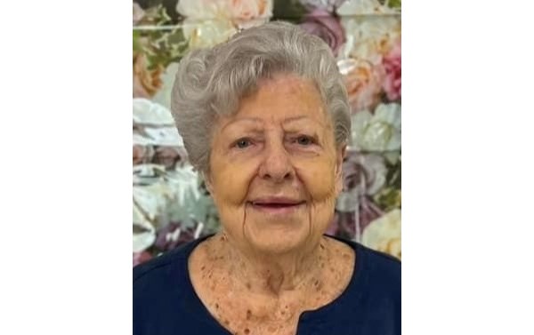 Jessie E. Holt Obituary (2024) - Kansas City, MO - Park Lawn Funeral ...