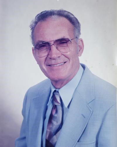 Emmit Burchett Obituary (2026) - Columbus, OH - Graumlich Funeral Home ...
