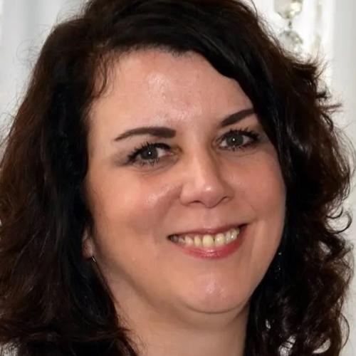 Leslie Taylor Obituary (1977 - 2024) - Legacy Remembers