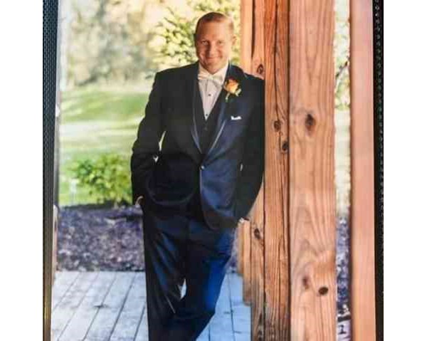 Kevin Davis Obituary (1978 - 2022) - Legacy Remembers