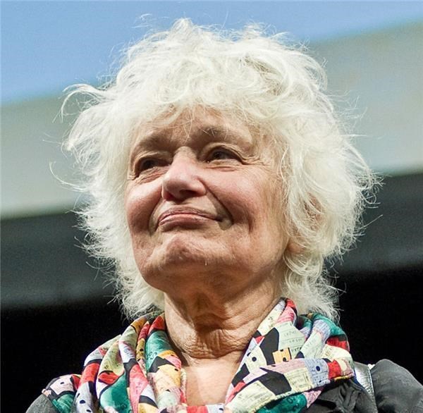 Nicole Hollander Obituary (1939 - 2026) - Legacy Remembers