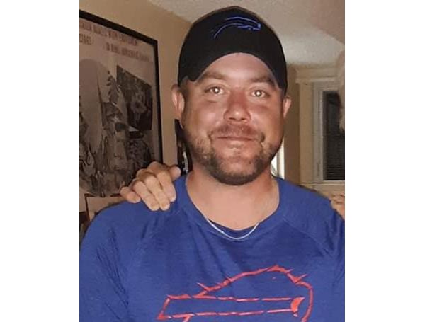 Adam Essenburg Obituary (1982 - 2023) - Legacy Remembers