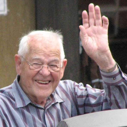Earl Johnson, Jr. Obituary (1925 - 2023) - Legacy Remembers
