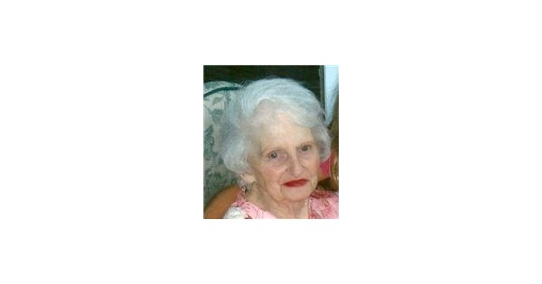 Elizabeth Stoll Obituary (2013) - Mount Clemens, MI - The Macomb Daily
