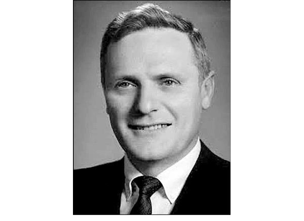 MICHAEL CRISCUOLO Obituary (1923 - 2016) - Guilford, CT - New Haven ...