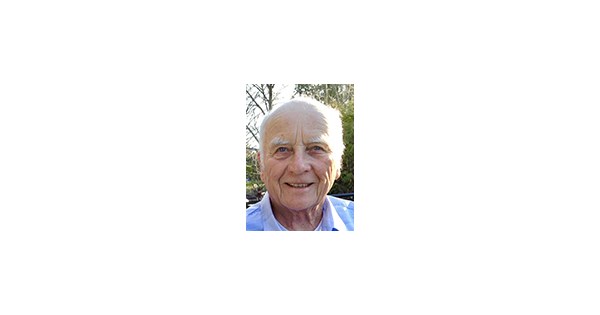 Douglas Moore Obituary (2025) - Okanagan Valley Newspaper Group