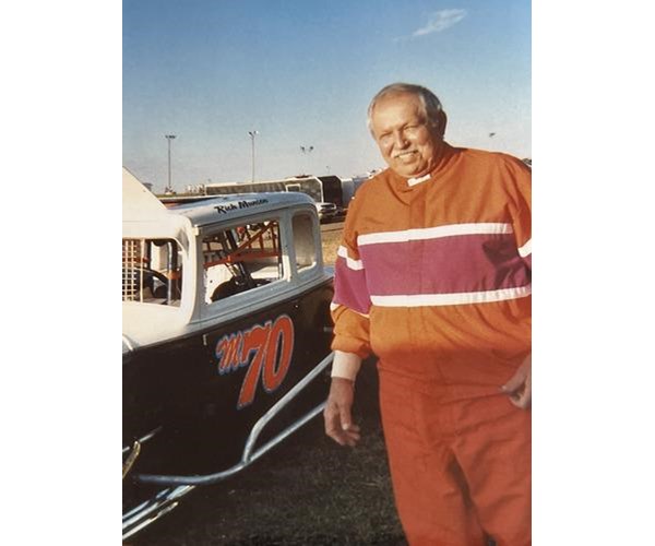 Richard Munson Obituary (2025) - South Omaha, IA - Omaha World-Herald