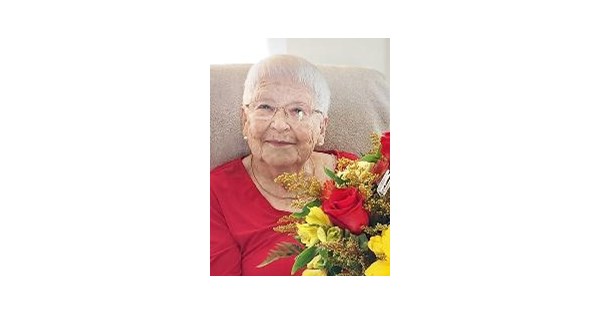 LUCILLE BAECKER Obituary (1925 - 2025) - Paola, KS - Miami County Republic