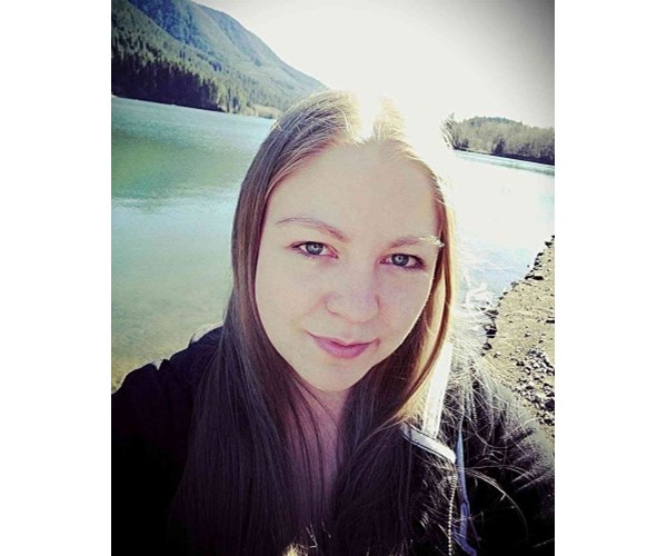Jennifer Elmore Obituary (1988 - 2025) - Hall, WA - Skagit Valley Herald