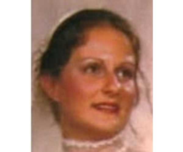 Debra Momany Obituary (2025) - Findlay, OH - The Courier