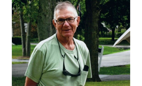 MAX HENRY Obituary (1936 - 2014) - Legacy Remembers