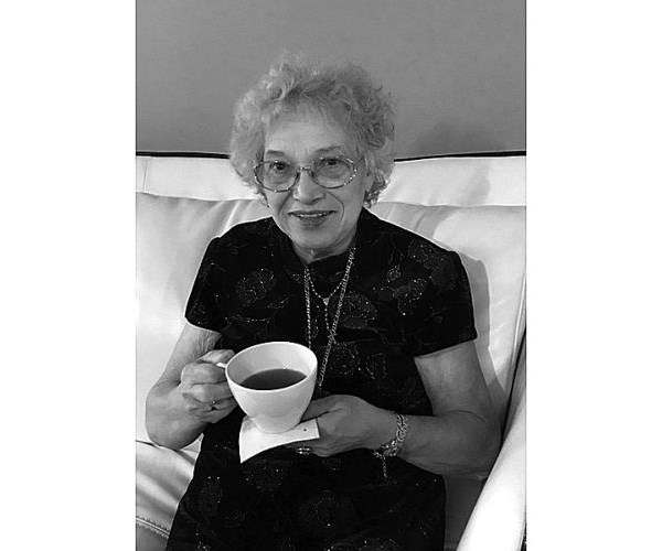 Maria MARTINS Obituary (2024) - Victoria, BC - The Times Colonist