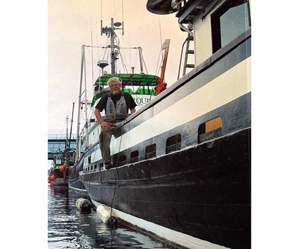 Thomas Phillips Obituary (2025) - Victoria, BC - The Times Colonist