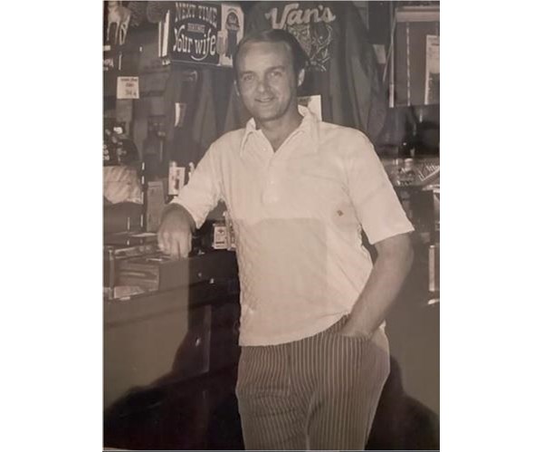 Robert Iverson Obituary (1933 - 2024) - Puyallup, WA - News Tribune ...