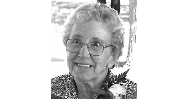 SUZANNE WARREN Obituary (1931 - 2015) - Tacoma, WA - News Tribune (Tacoma)