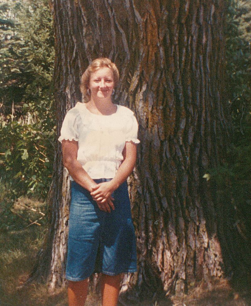 Tammy Larson Obituary Death Notice And Service Information
