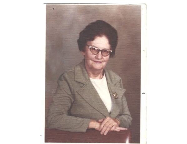 Velda Holthus Obituary (2014) - Fairfield, IA - Cranston Family Funeral ...