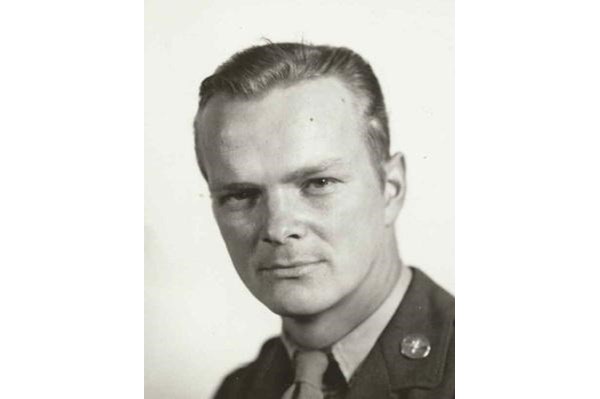 Colin Magnuson Obituary (1919 - 2015) - Wausau, WI - Wausau Daily Herald