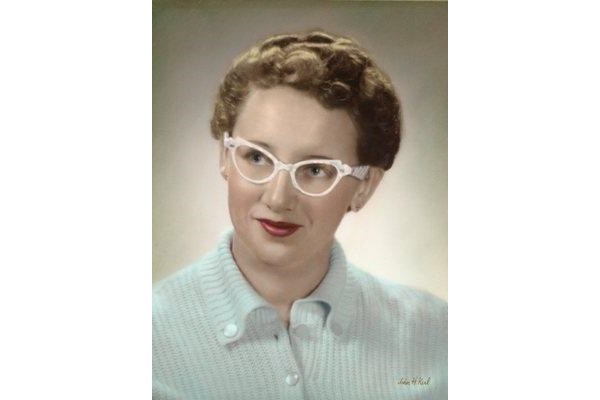 Elizabeth Crow Obituary (1941 - 2016) - Wisconsin Rapids, WI ...