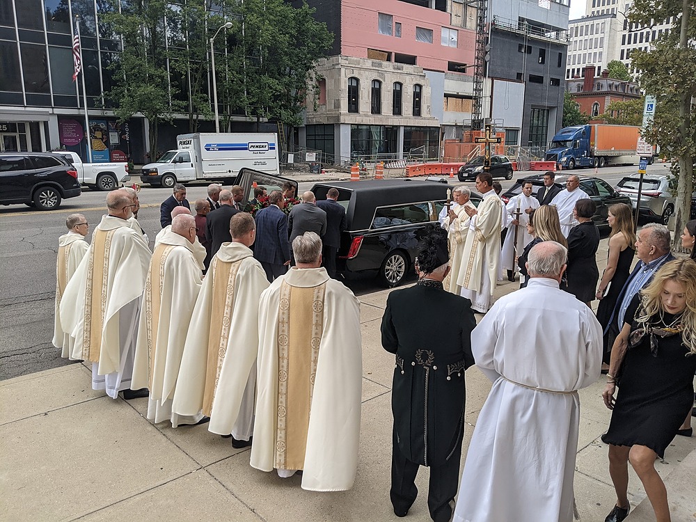 Robert H. Morosky Obituary (2024) - Columbus, OH - Egan-Ryan Funeral ...