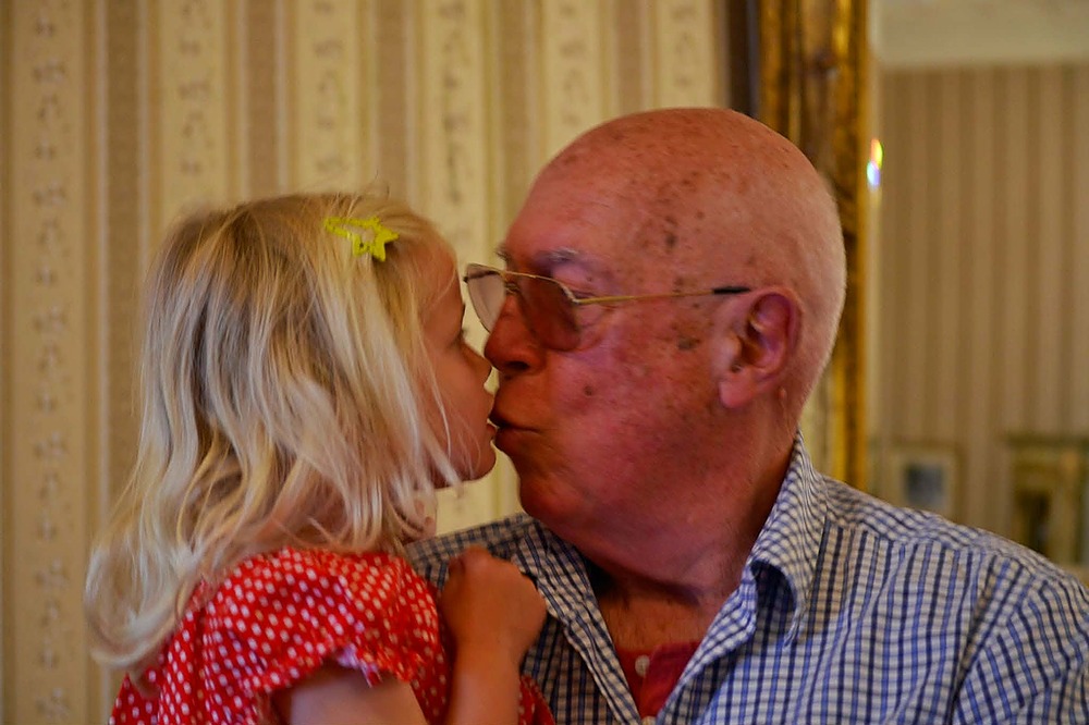 Les MILLS Obituary (2026) - The New Zealand Herald
